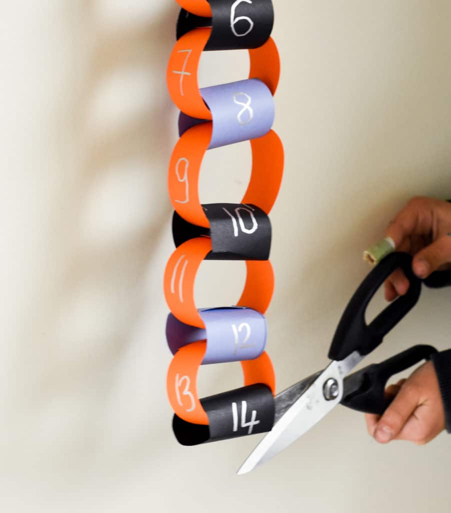DIY Paper Chain Countdown For Any Occasion - Busy Little Kiddies (BLK)